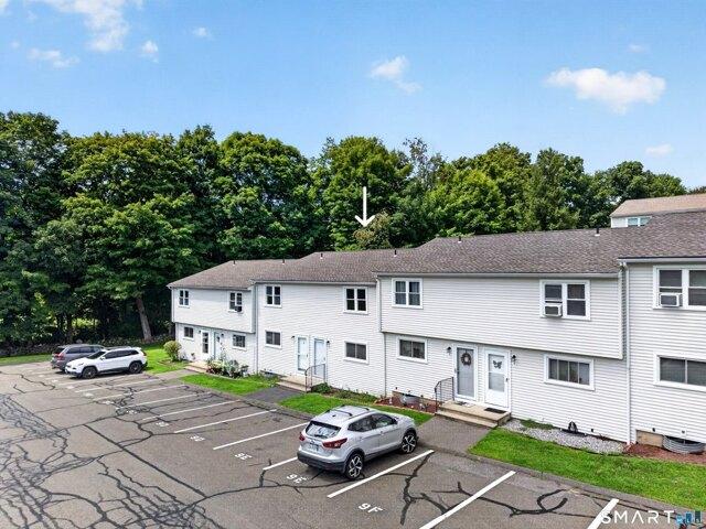New Haven Rd Apt D, Naugatuck, Home For Sale
