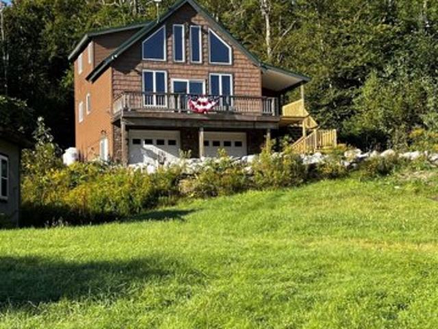 New Hampshire Route,warren, Home For Sale