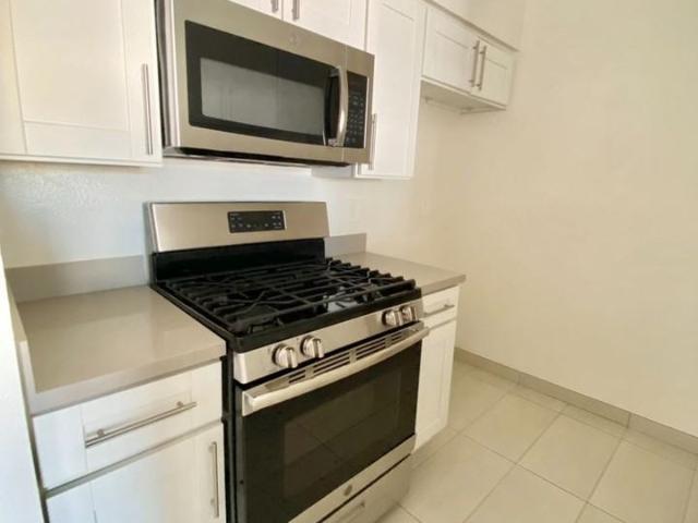 New Hampshire Terrace 2 Bedroom Apartment for Rent at 864 S New Hampshire Ave, Los Angeles, CA 90005 Wilshire Center Koreatown