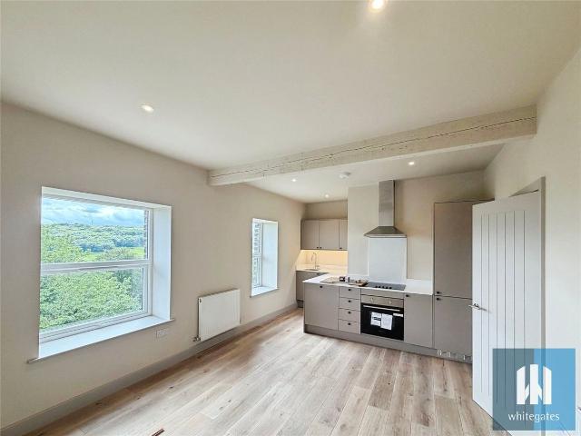 New Hey Road, Huddersfield HD3, 2 bed flat to rent, £750 pcm | PrimeLocation