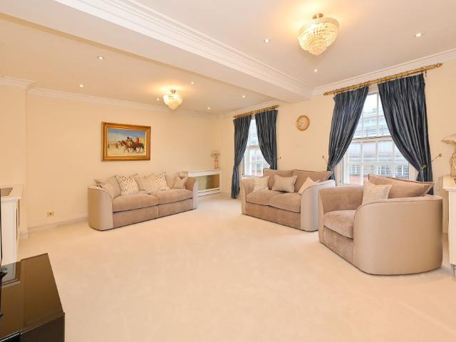 New Hereford House, 129 Park Street W1K, 3 bed flat to rent, £6,933 pcm | PrimeLocation