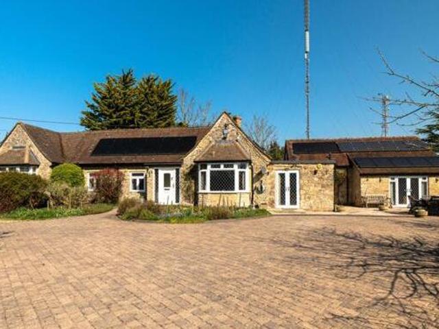 New Inn Road, Beckley, 5 Bedroom Detached