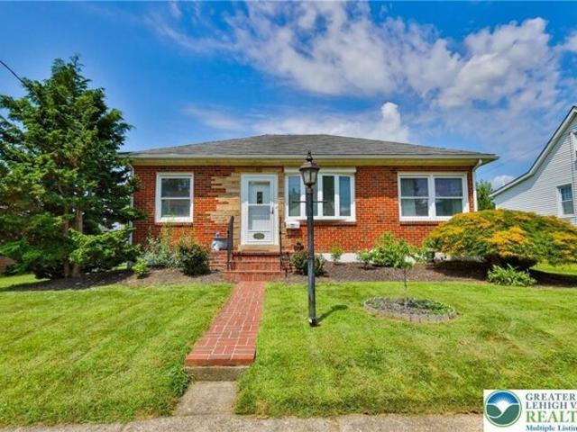 New Jersey Ave, Hellertown, Home For Sale