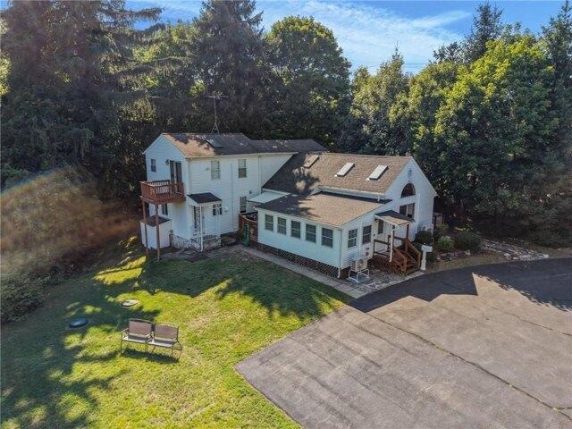New London Ave, Cranston, Home For Sale