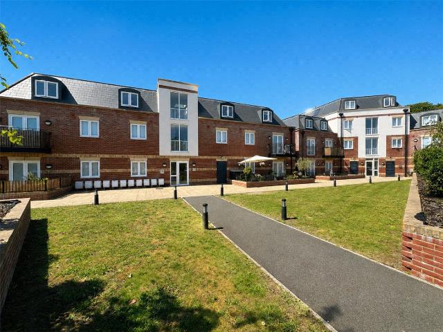 New Lane, Havant, Hampshire PO9, 1 bed flat to rent, £1,075 pcm | PrimeLocation