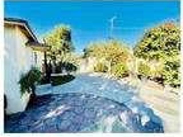NEW Large 2 Bedroom 1 bath for rent