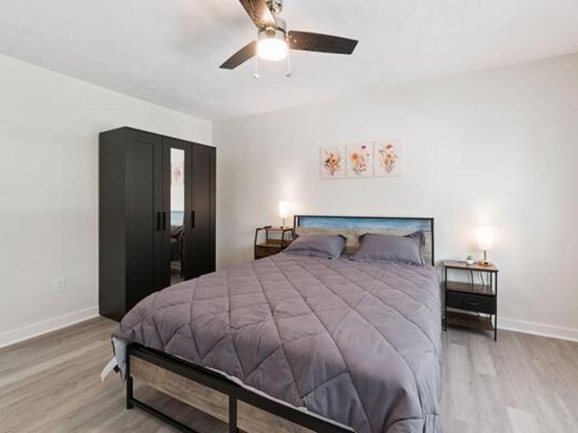 New Modern Riverdale Home. 7 Master Suites. Bright and spacious, in a great neighborhood, minutes to shops, dining, and transit