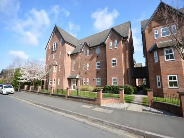 Charming Moss Lane, Altrincham, 2 bedroom, Apartment