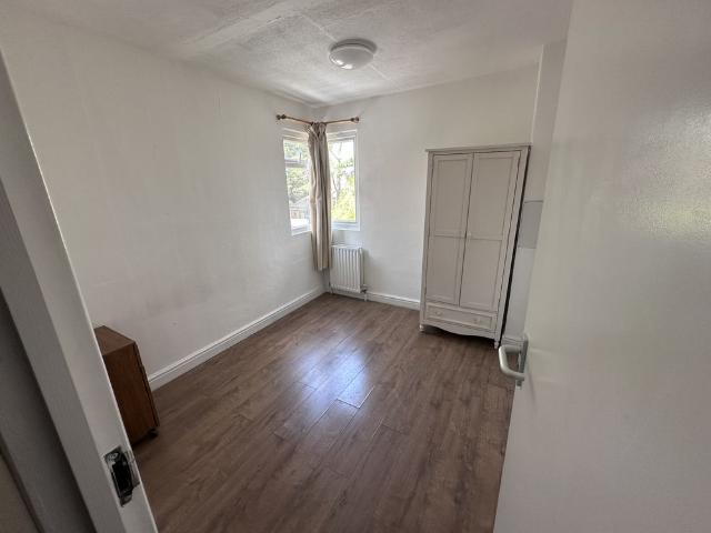 New Malden, KT3 5JS House Share