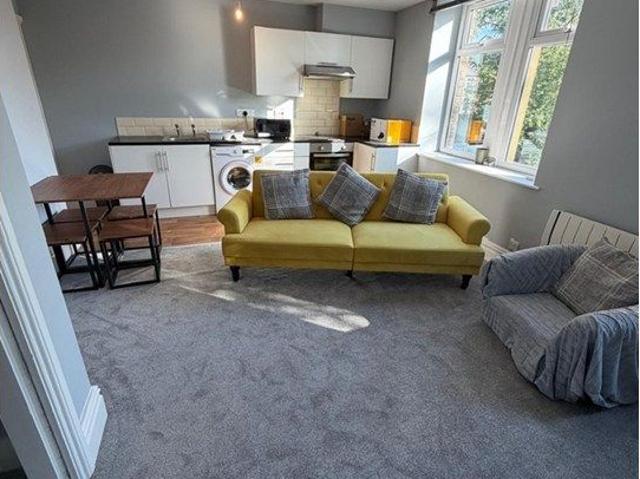 New Market Street, Buxton SK17, 1 bed flat to rent, £500 pcm | PrimeLocation