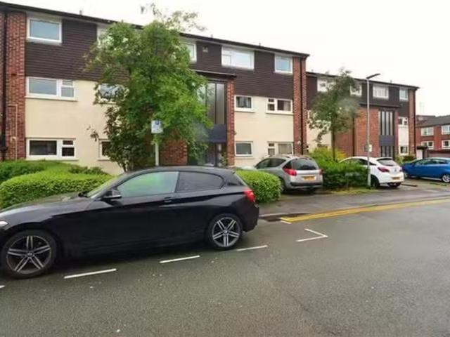 Just in! Massey Street, Alderley Edge, 2 bedroom, Apartment