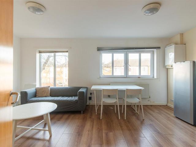 New Mills, Newcastle Upon Tyne, Tyne And Wear NE4, 5 bed shared accommodation to rent, £1,950 pcm | PrimeLocation