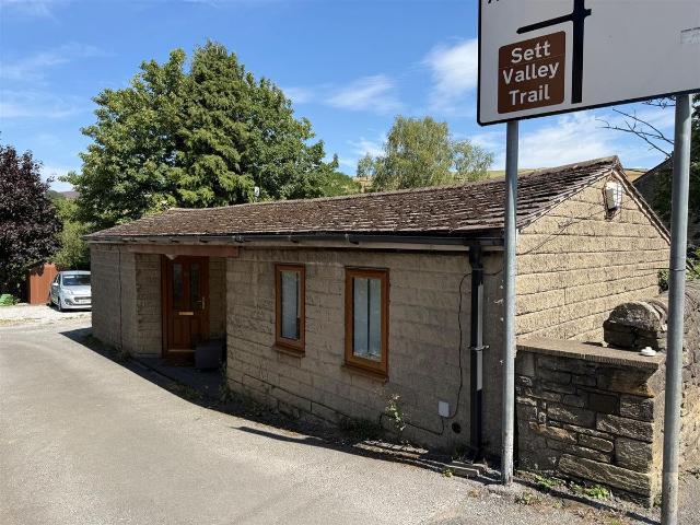 New Mills Road, Hayfield, High Peak SK22, 1 bed detached bungalow to rent, £800 pcm | PrimeLocation