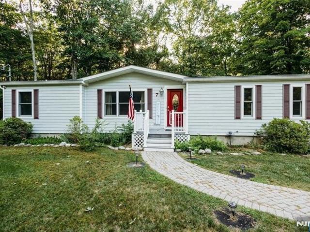 New Myrtle Dr, Montague, Home For Sale