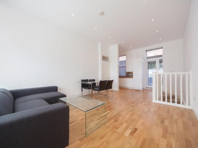 New North Street, London WC1N 2 bed apartment to rent £3,650 pcm £842 pw