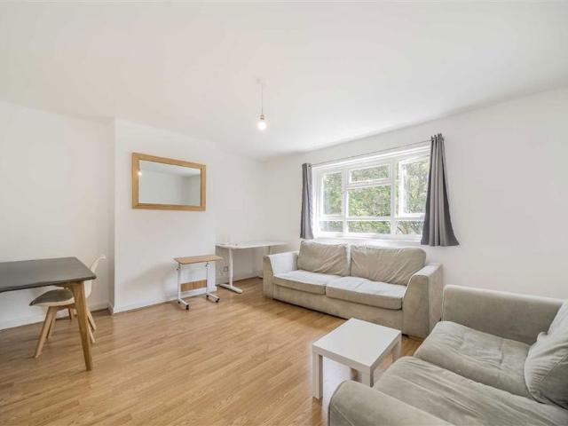 New North Road, Hoxton N1, 3 bed flat to rent, £3,450 pcm | PrimeLocation
