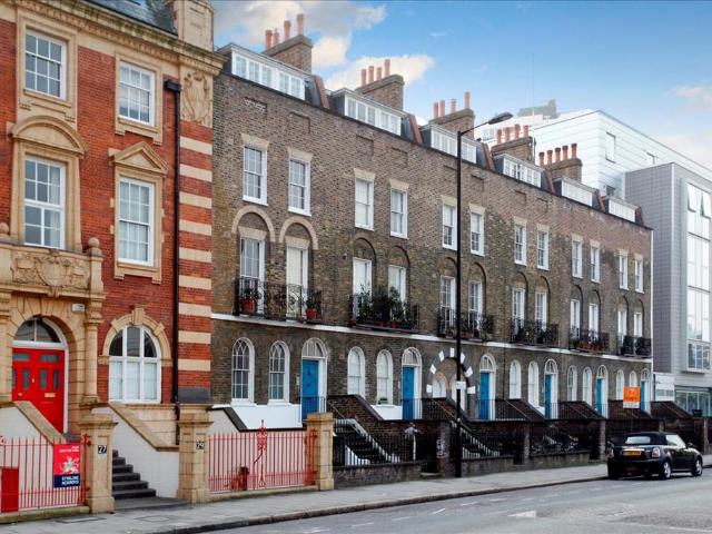 New North Road, Islington, London, N1 2 bed duplex to rent £2,903 pcm £670 pw
