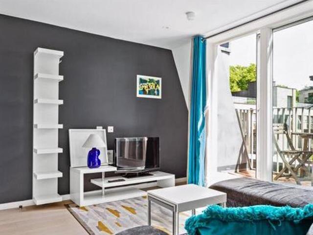New North Road, London, 1 Bedroom Apartment