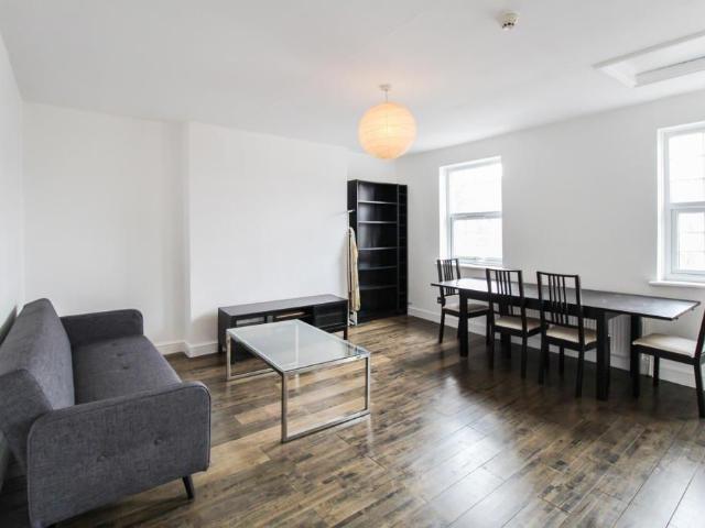 New North Road, London N1, 2 bed maisonette to rent, £3,000 pcm | PrimeLocation