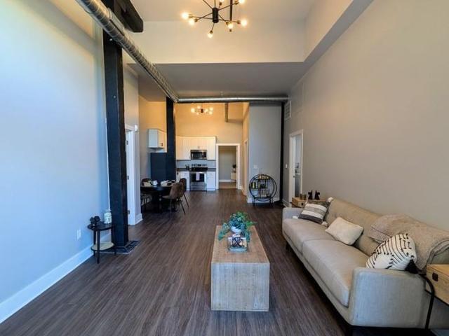 New South Side Apartments at 905 Bingham 2 Bedroom Apartment for Rent at 905 Bingham St, Pittsburgh, PA 15203 Southside Flats