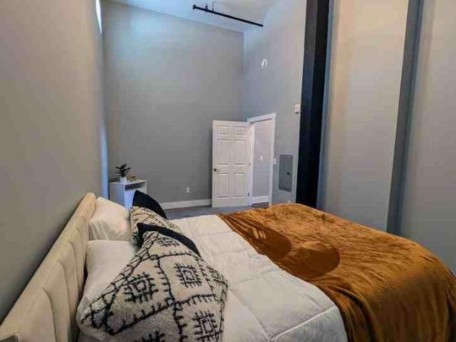 New South Side Apartments at 905 Bingham 2 Bedroom Apartment for Rent at 905 Bingham St, Pittsburgh, PA 15203 Southside Flats