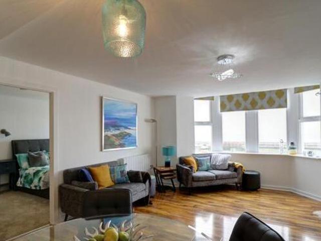 New South Promenade, Blackpool, 2 Bedroom Apartment