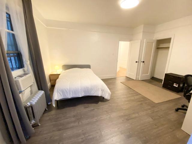 New, Spacious, Bright Apartmen near Prospect Park