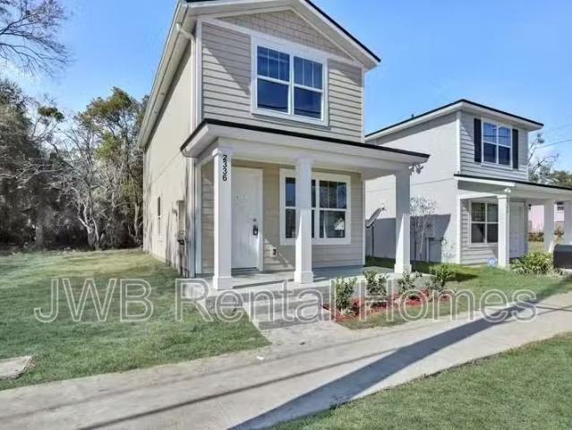 New Springfield 2336 N Davis St
