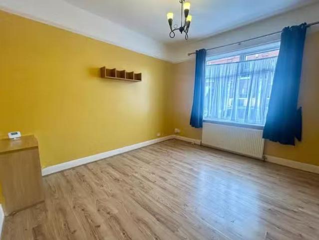Nice Studio flat for rent in Charminster Road, Charminster, BH8