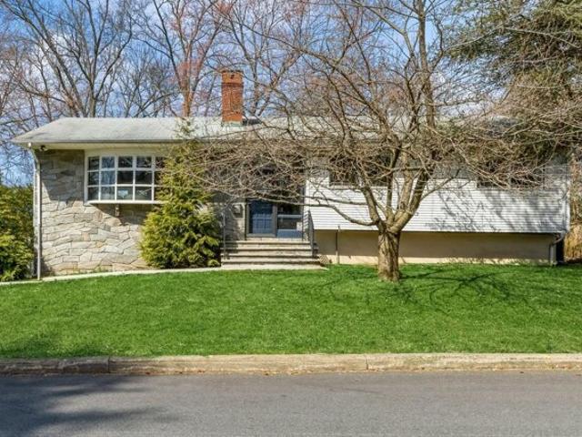 New St, Cresskill, Home For Sale