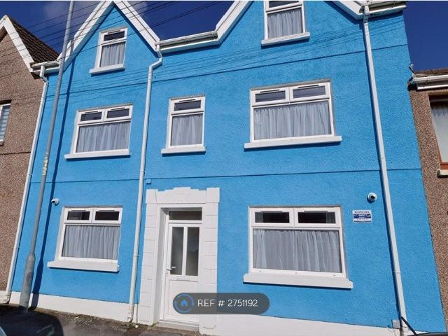 New St, Burry Port SA16, Room to rent, £500 pcm | PrimeLocation
