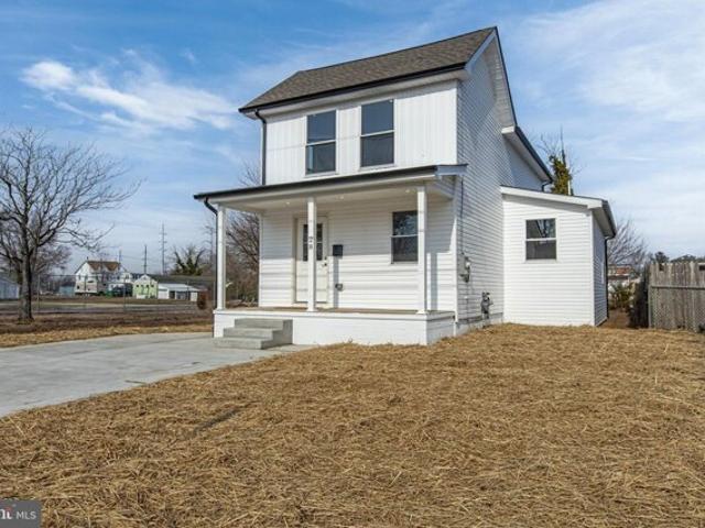 New St, Salem, Home For Sale