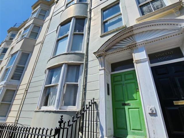 New Steine, Brighton BN2, 1 bed flat to rent, £1,095 pcm | PrimeLocation