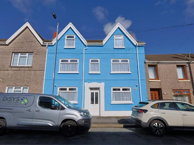 New Street, Burry Port SA16, 6 bed shared accommodation to rent, £565 pcm | PrimeLocation