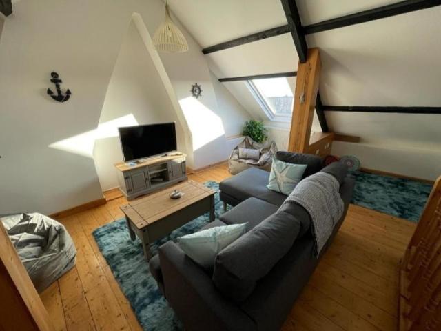 New Street, Burry Port SA16, 3 bed flat to rent, £765 pcm | PrimeLocation