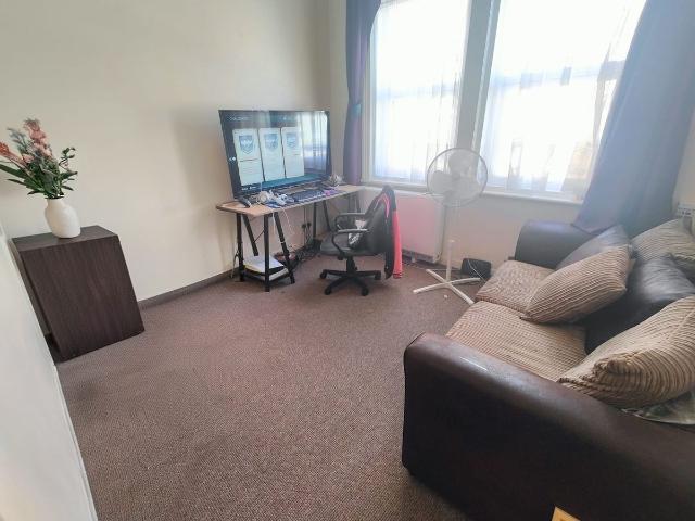 New Street, Burton On Trent DE14, 1 bed flat to rent, £650 pcm | PrimeLocation