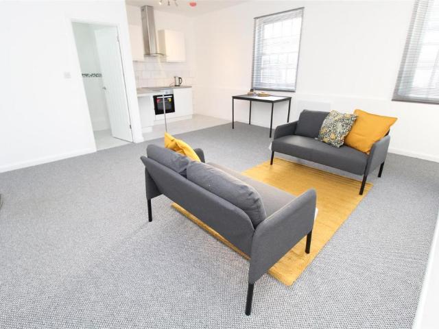 New Street, Bury St. Edmunds IP28 1 bed apartment to rent £1,215 pcm £280 pw