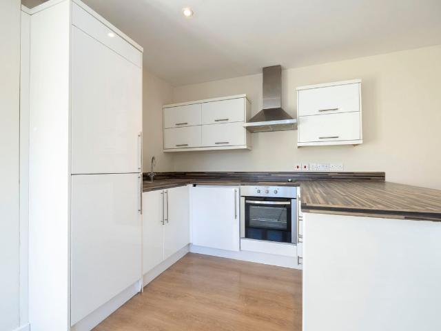 New Street, Cheltenham GL50, 1 bed flat to rent, £900 pcm | PrimeLocation