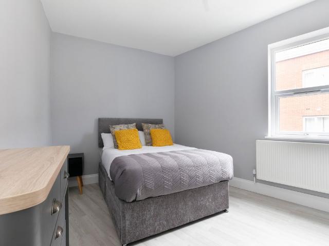 New Street, Cheltenham GL50, Room to rent, £600 pcm | PrimeLocation