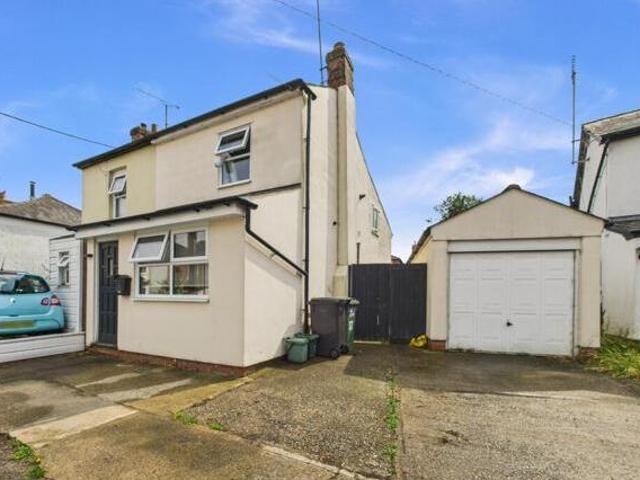 New Street, Halstead, 2 Bedroom Semi detached