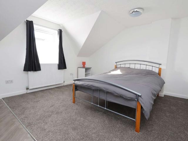 New Street Room 1