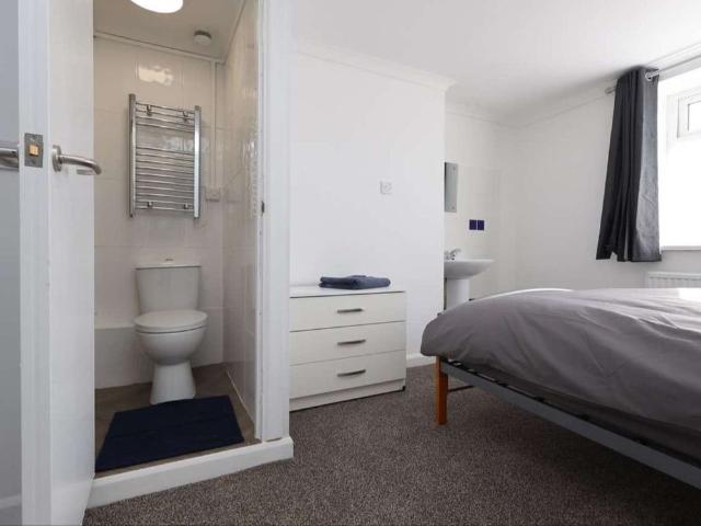 New Street Room 4