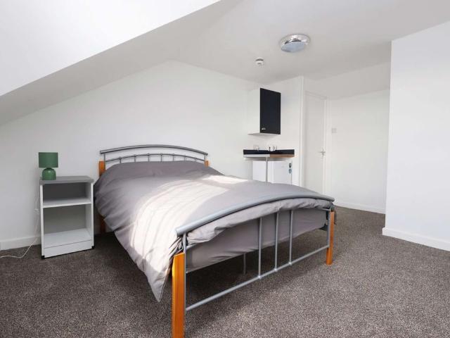 New Street Room 8