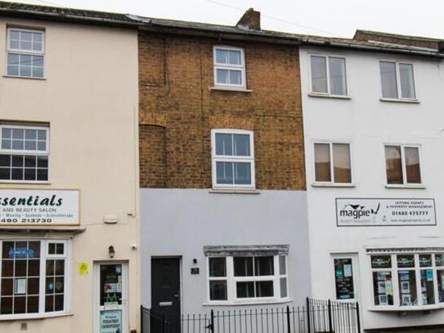 New Street, St. Neots, 3 Bedroom Town