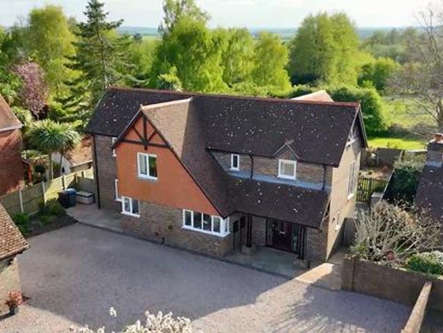 New Street, 4 Bedroom Detached
