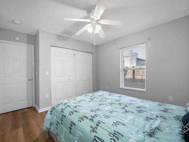 New Port Richey House with Dining area. Newly renovated & beautiful