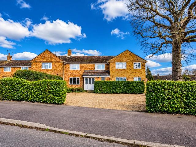 New Park Drive, Hemel Hempstead HP2, 1 bed property to rent, £925 pcm | PrimeLocation