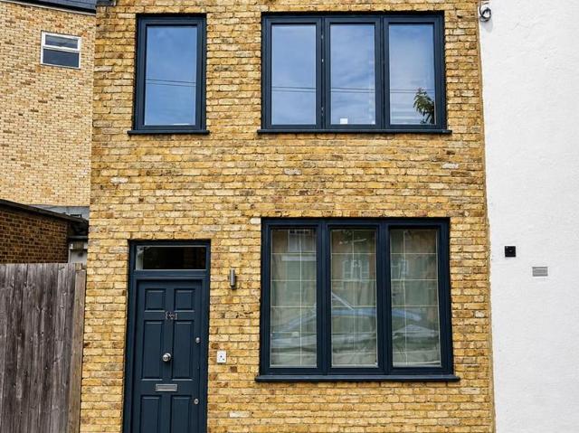 New Park Parade, London Studio to rent £1,291 pcm £298 pw