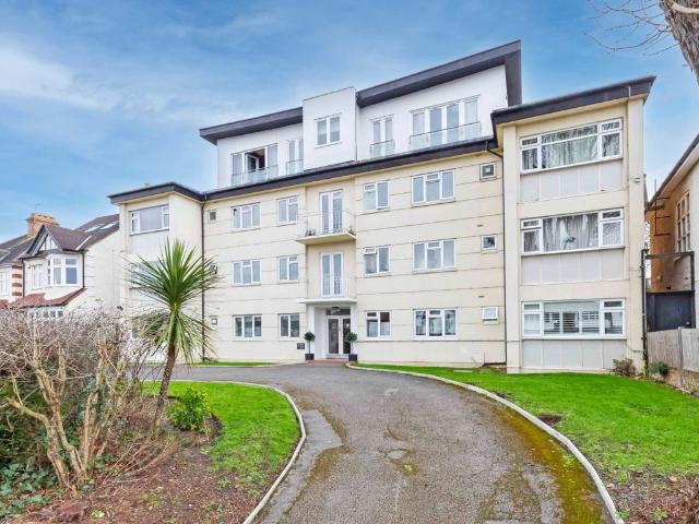 New Park Road, Balham SW2, 2 bed flat to rent, £2,400 pcm | PrimeLocation