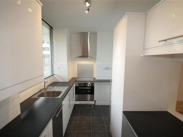 New Park Road, Tenbury Court New Park Road SW2, 1 bed flat to rent, £1,750 pcm | PrimeLocation